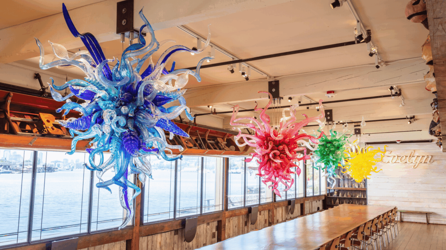Chihuly Studio - Refract | The Seattle Glass Experience